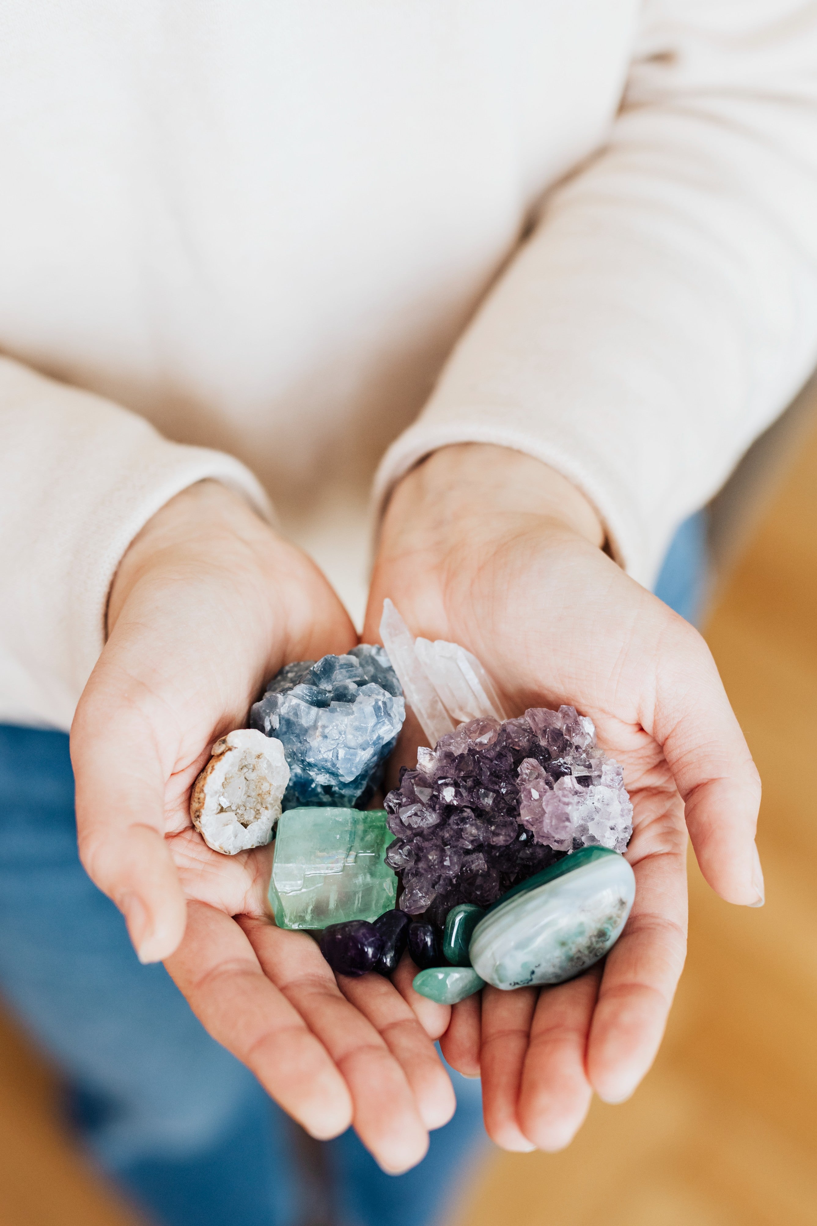 How to Balance Life with Crystals: Harnessing the Power of Gemstones ...